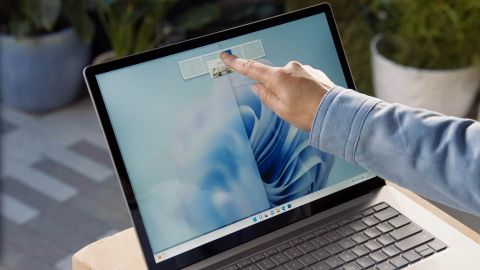 How to do a split screen on Windows 11 | Laptop Mag