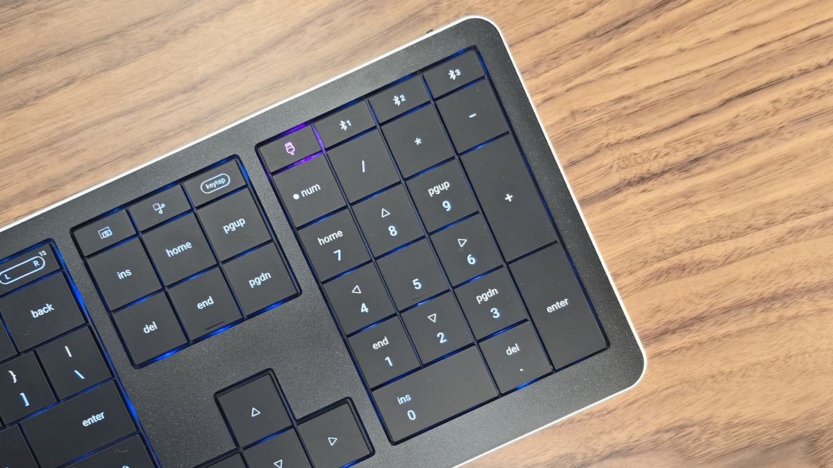 Clevetura CLVX 1 Wireless Keyboard Review: Touch on Keys | Tom's Hardware