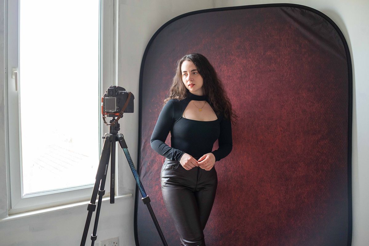 How to capture motion-blur portraits with multiple exposures and long ...