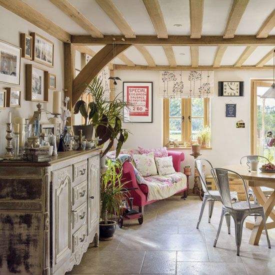Step inside this beautiful Kent farmhouse | Ideal Home