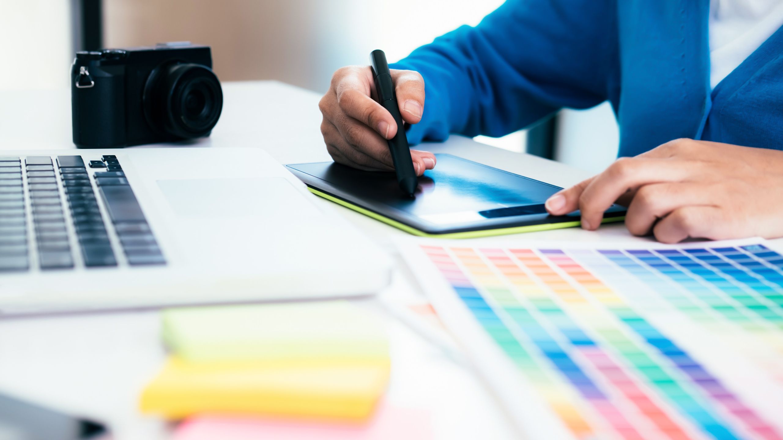 Pen tablet vs. pen display vs. tablet – what is the best drawing tablet ...