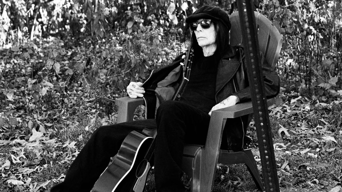 Mick Mars on life after Mötley Crüe and his debut solo album | Guitar World