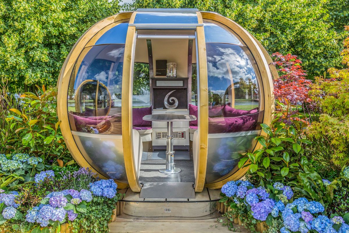 Summer House Flooring Ideas for a Practical and Smart Finish | Homebuilding