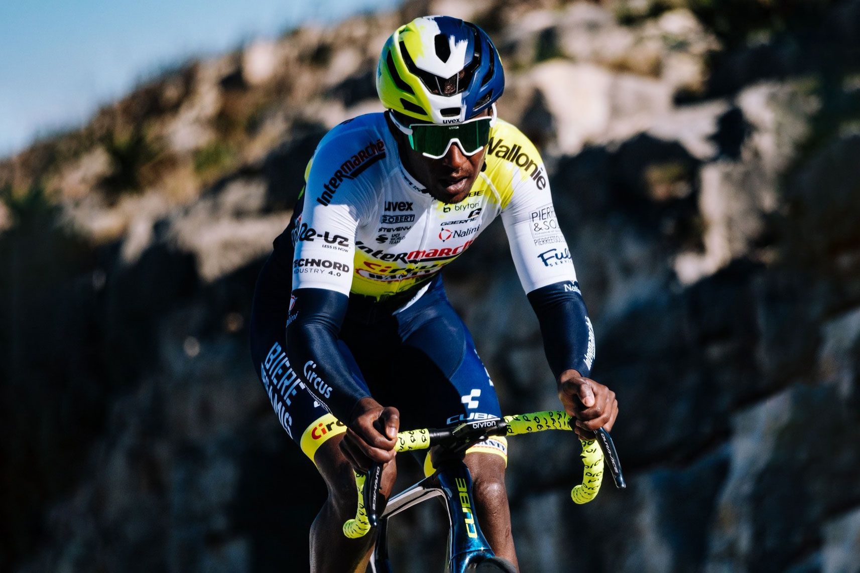Biniam Girmay set for 2023 debuts at Tour of Flanders, Paris-Roubaix ...