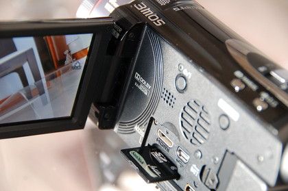 Panasonic HDC-SD900: Performance - Panasonic HDC-SD900 review - Page 2 ...