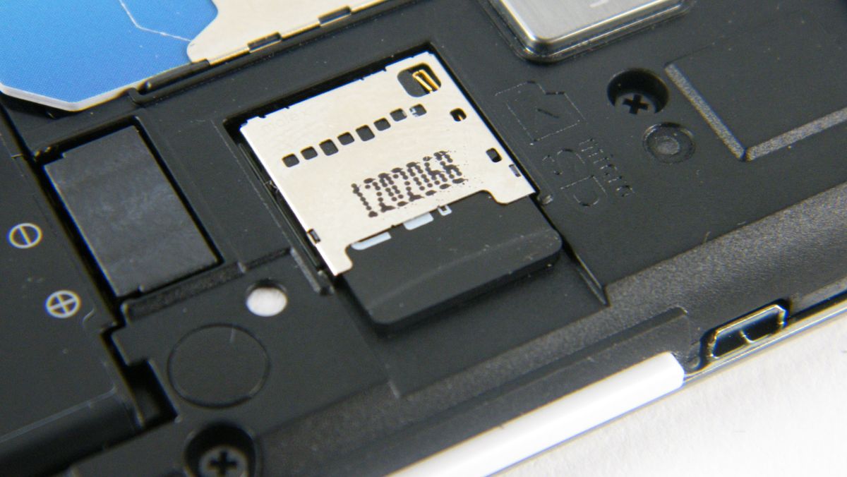 Battery life and connectivity - LG Optimus L7 review - Page 9 | TechRadar