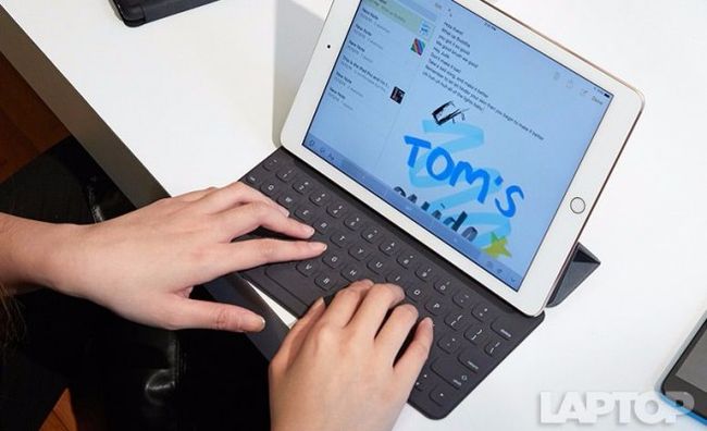 Best iPad Keyboard Shortcuts (for Smart Keyboards or Bluetooth ...