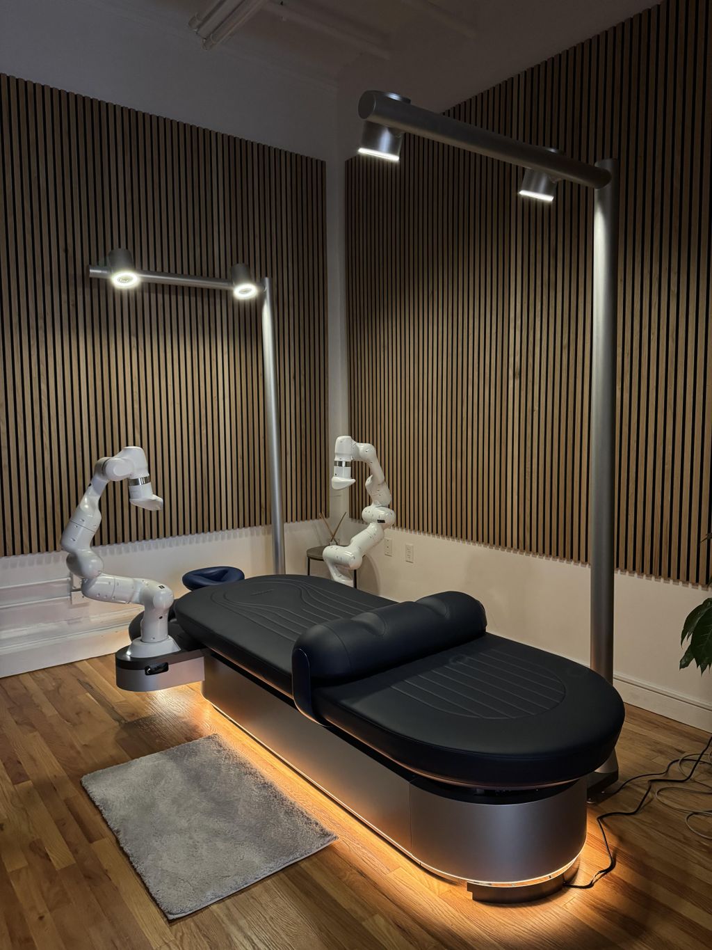 I Can Confirm Getting an AI Robot Massage Is the Perfect Treatment for ...