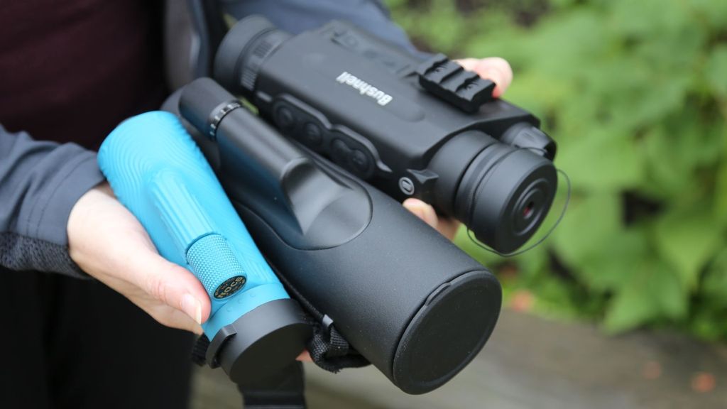What should I look for in a monocular for stargazing? | Space
