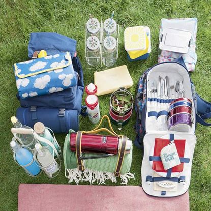 Amazing examples of 'knolling' around the home | Ideal Home