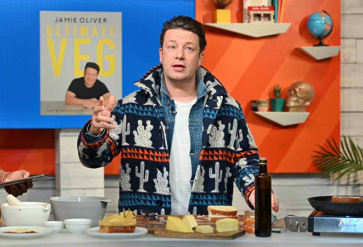 Jamie Oliver shares heartwarming never-before-seen family photograph ...