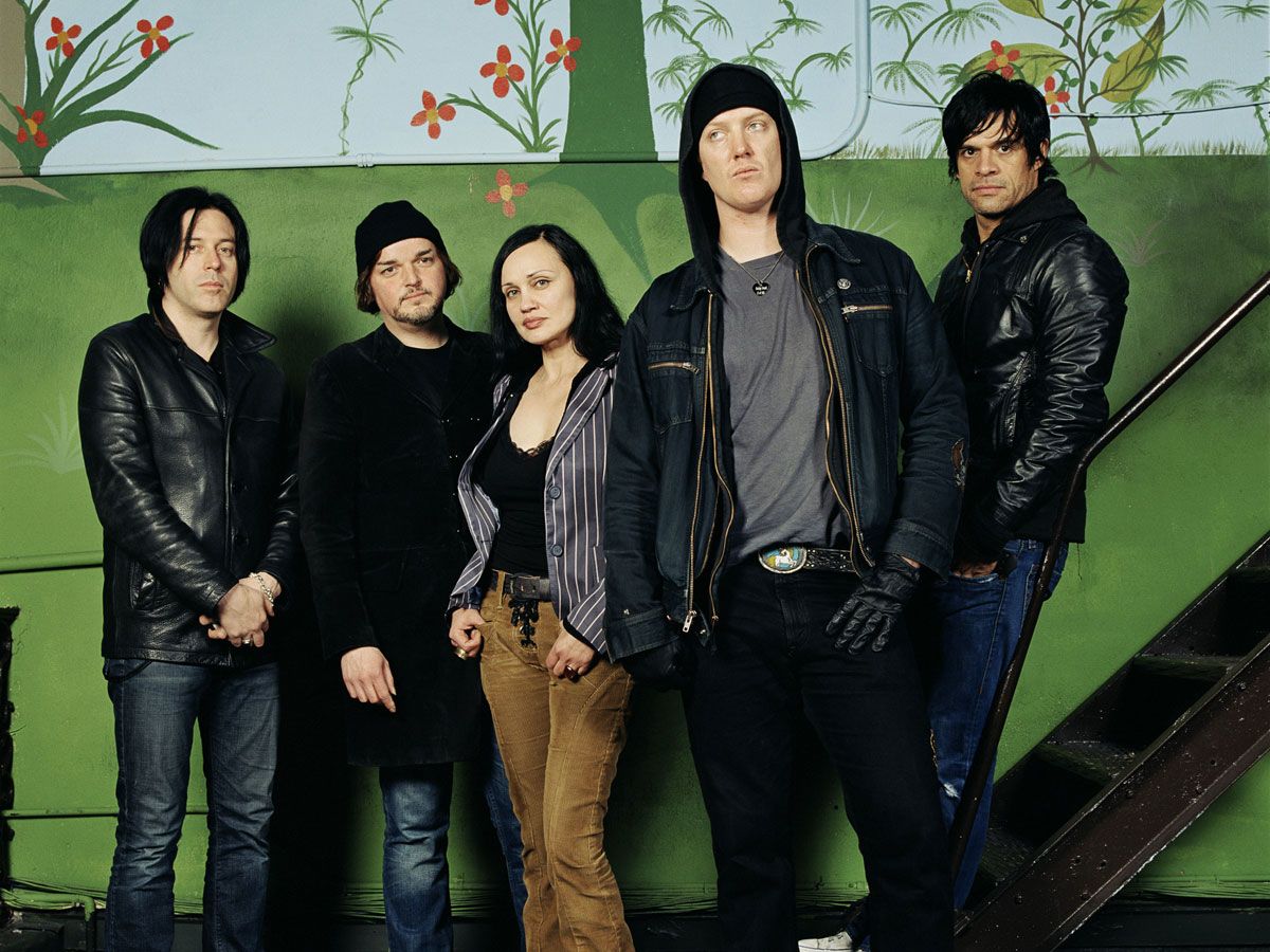 Alain Johannes talks lessons learned with Homme, Cornell and Lanegan ...