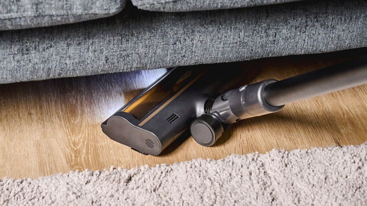 Dreame R10 Pro cordless vacuum review | Tom's Guide