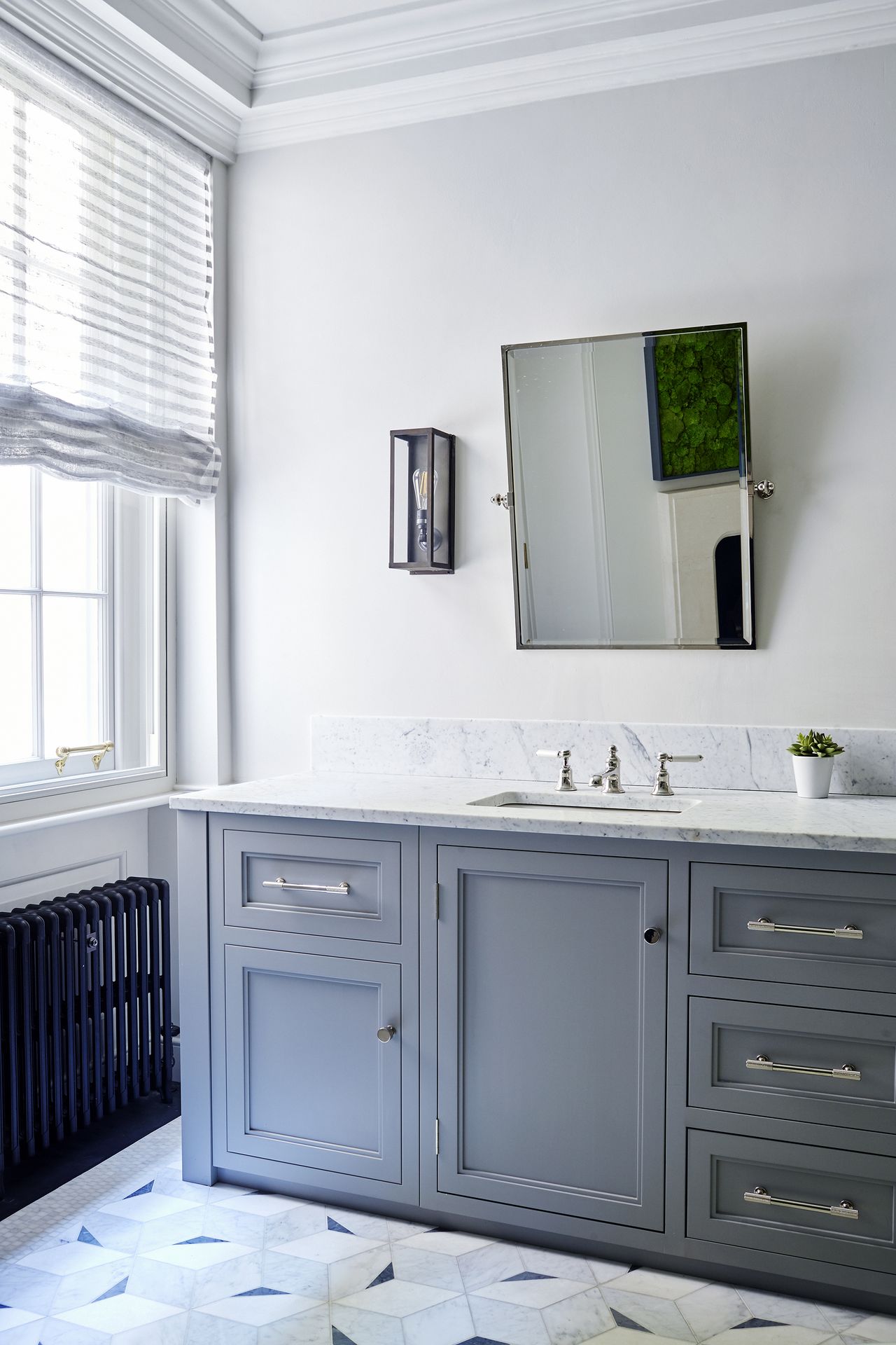 Gray bathroom vanity ideas: 11 practical and stylish designs | Homes ...