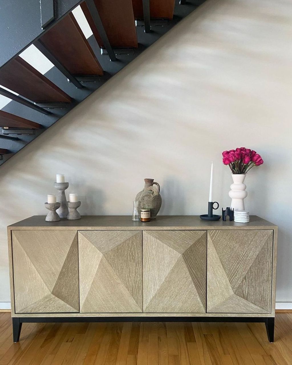 How to declutter a small space: 6 expert-approved tips | Real Homes