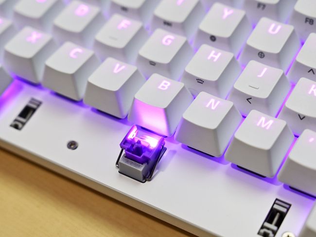 Razer Huntsman Mini review: A tiny but efficient minimalist keyboard ...