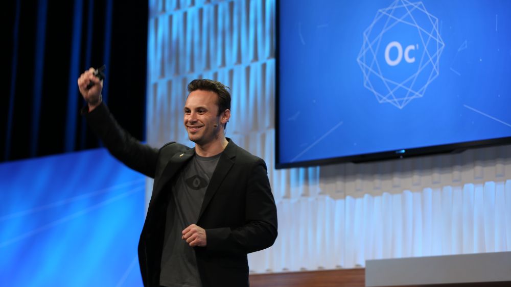 Oculus says new Rift hardware still in development as co-founder leaves ...