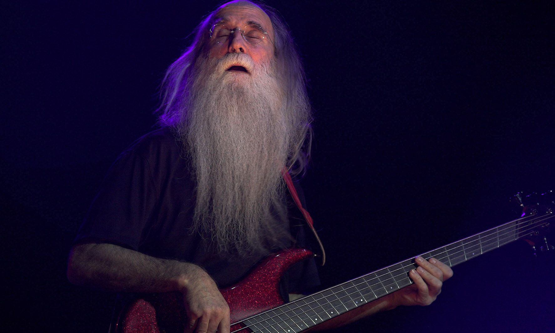 Session bass legend Lee Sklar talks fan frets, beard maintenance and ...