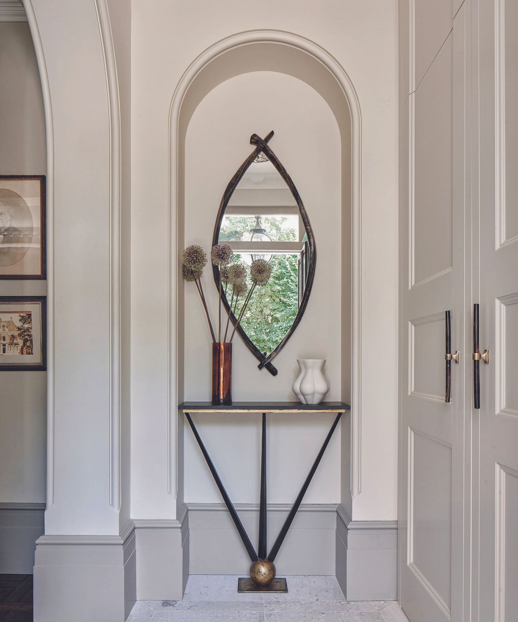 How can I make a dark room brighter? 8 expert techniques | Homes and ...