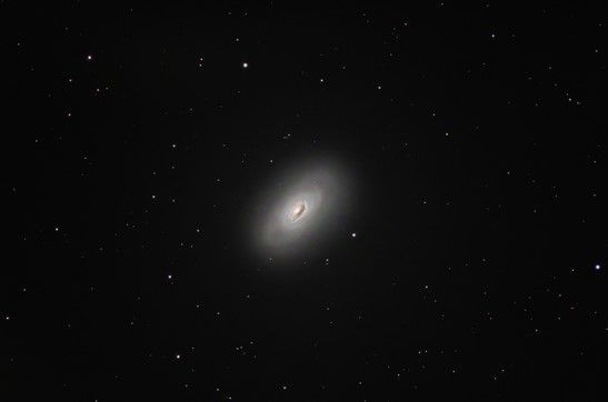 Astrophotographer captures Comet 13P/Olbers and the Black Eye Galaxy ...
