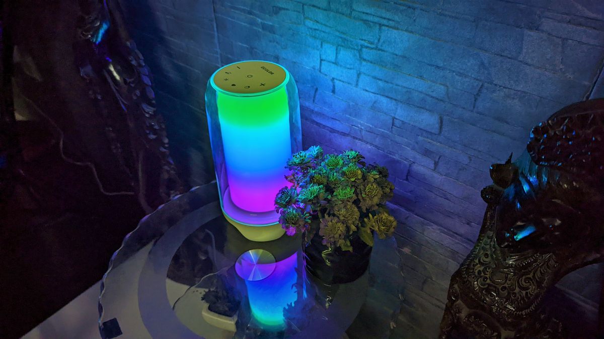 ECOLOR Aurora review: Get groovy with this fun smart table lamp ...
