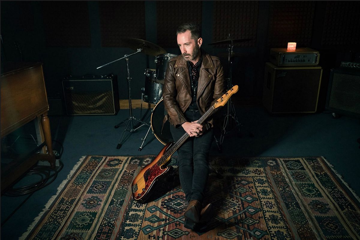 Derek Frank on playing bass with Shania Twain, Shakira, Gwen Stefani ...