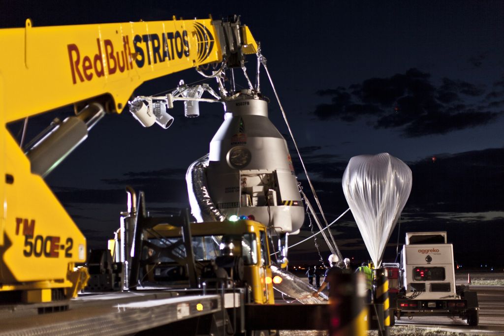 Photos: Red Bull Stratos Supersonic 'Space Jump' Training | Space