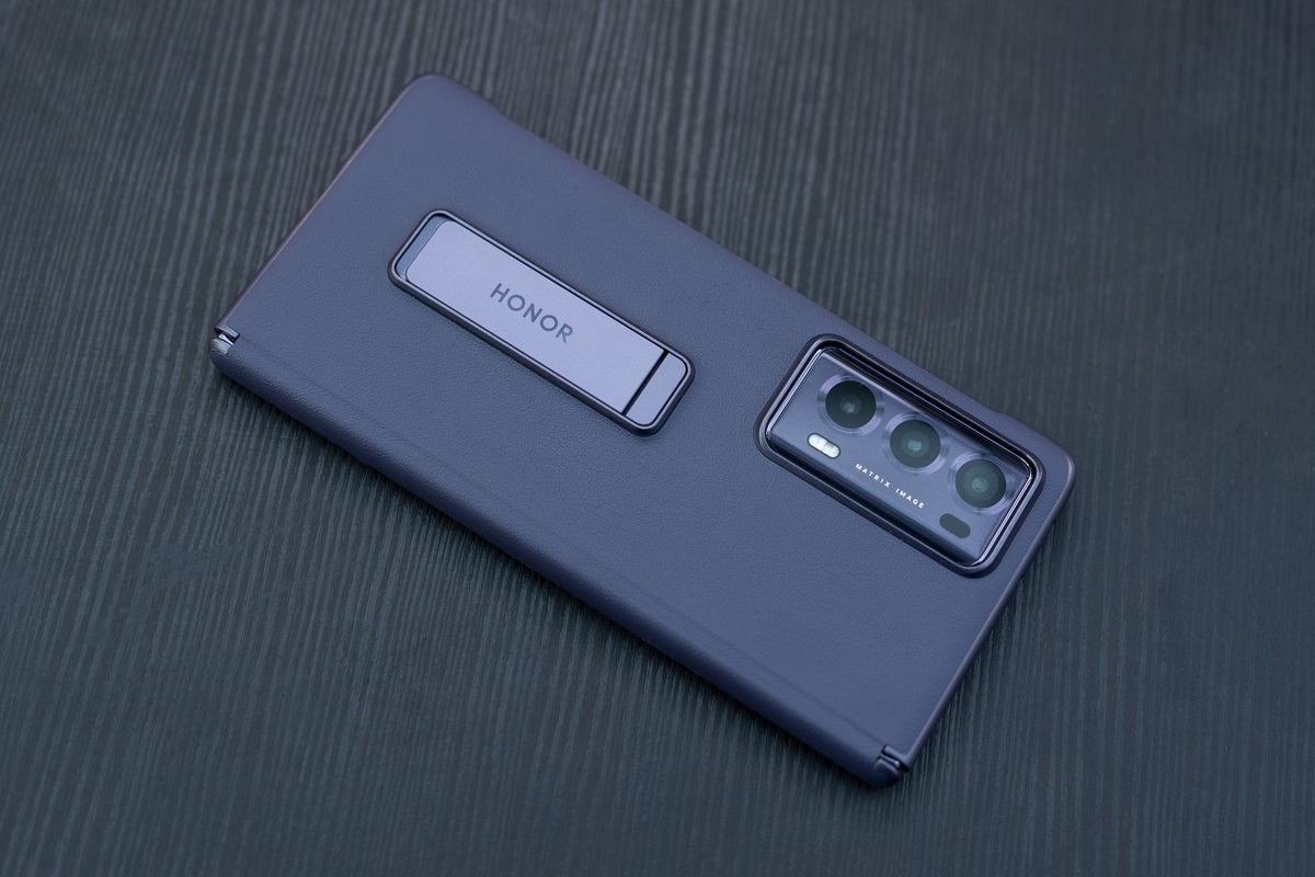 Honor Magic V2 review: foldable flagship phone is big and brilliant ...
