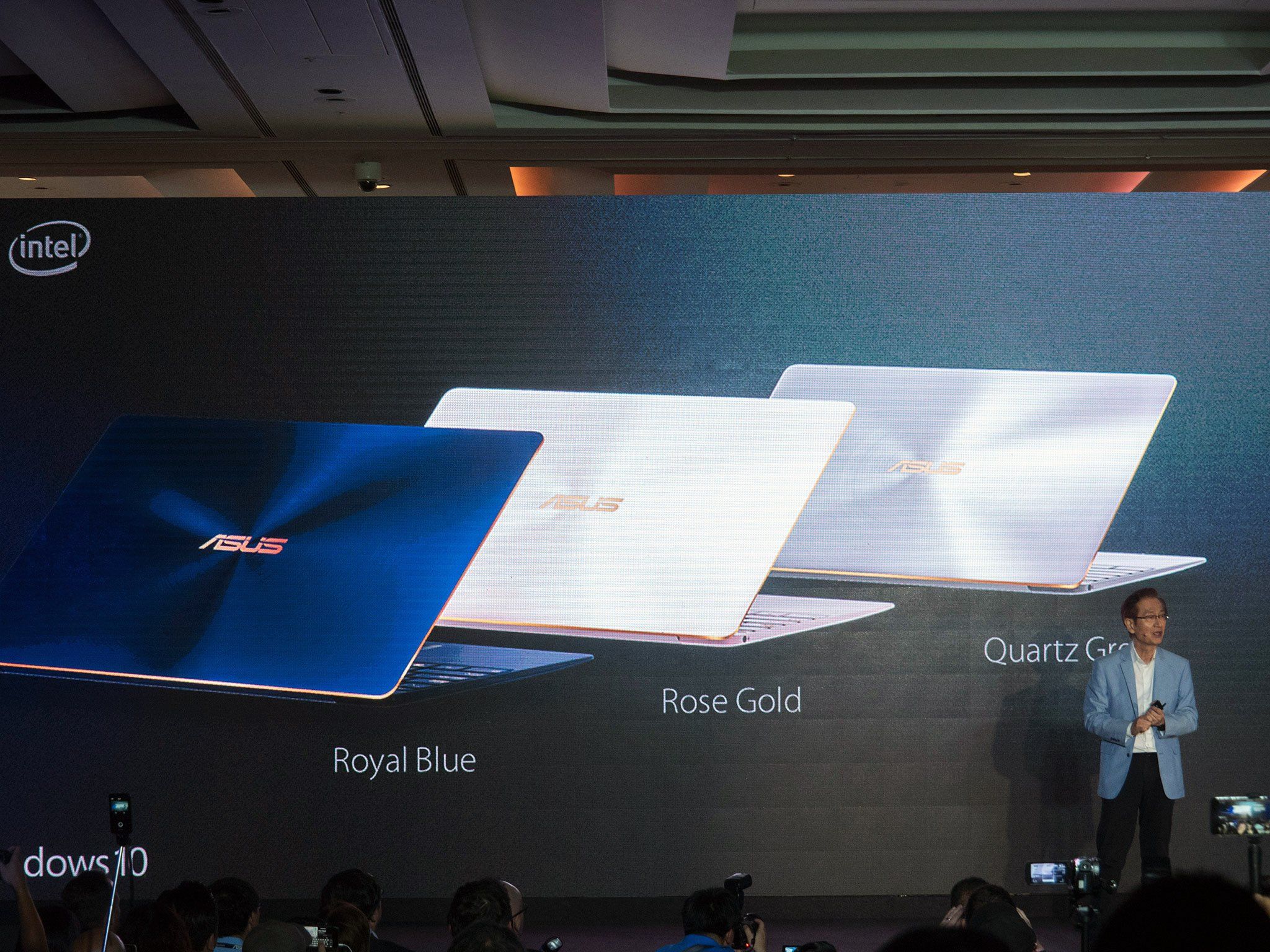 ASUS' ZenBook 3 is lighter, thinner, and faster than the MacBook ...