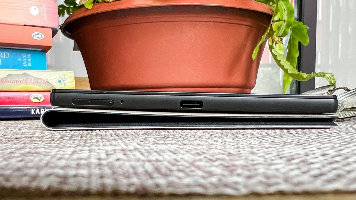 Onyx Boox Poke 5 review: a versatile and cute 6-inch ereader with one too many flaws | TechRadar