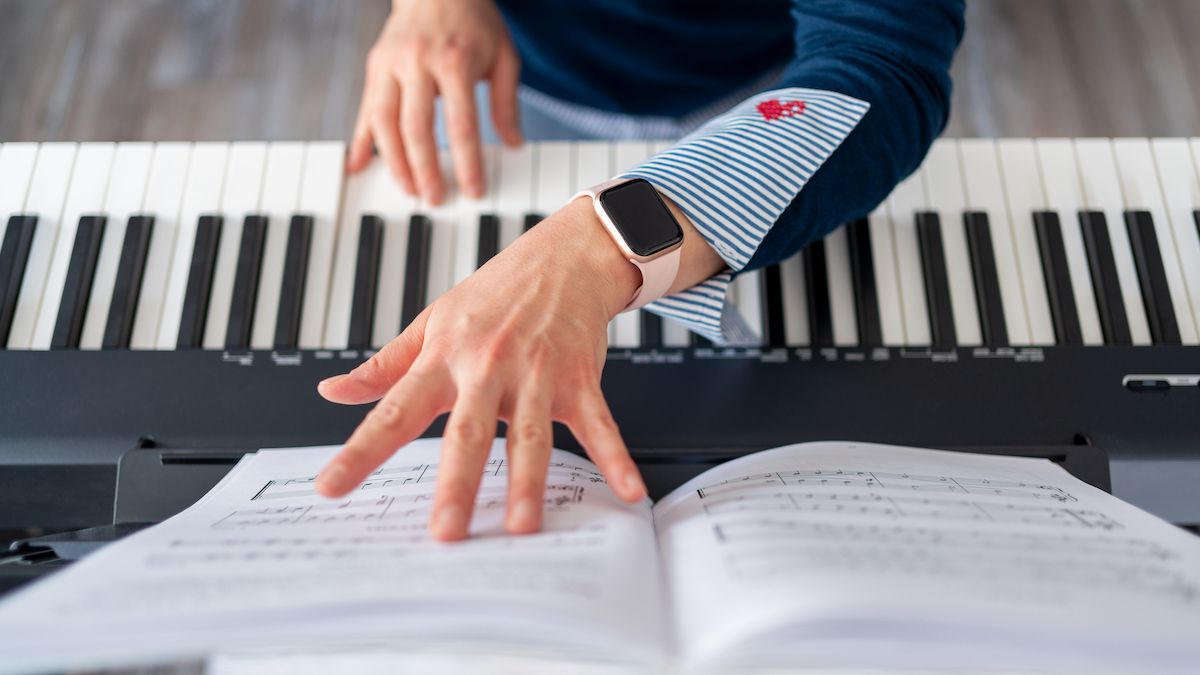 9 ways learning the piano can benefit your wellbeing and creativity ...
