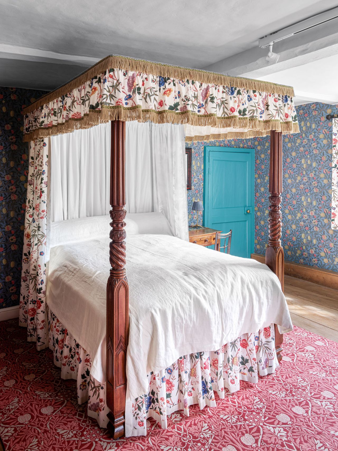 Inside Kelmscott Manor, William Morris's 'heaven on earth' in the ...