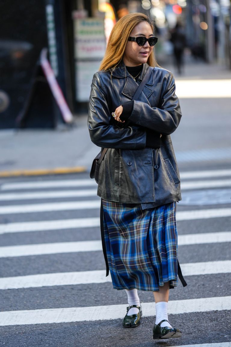 5 Cute Flannel Outfits That'll Keep You Chic and Cozy | Who What Wear