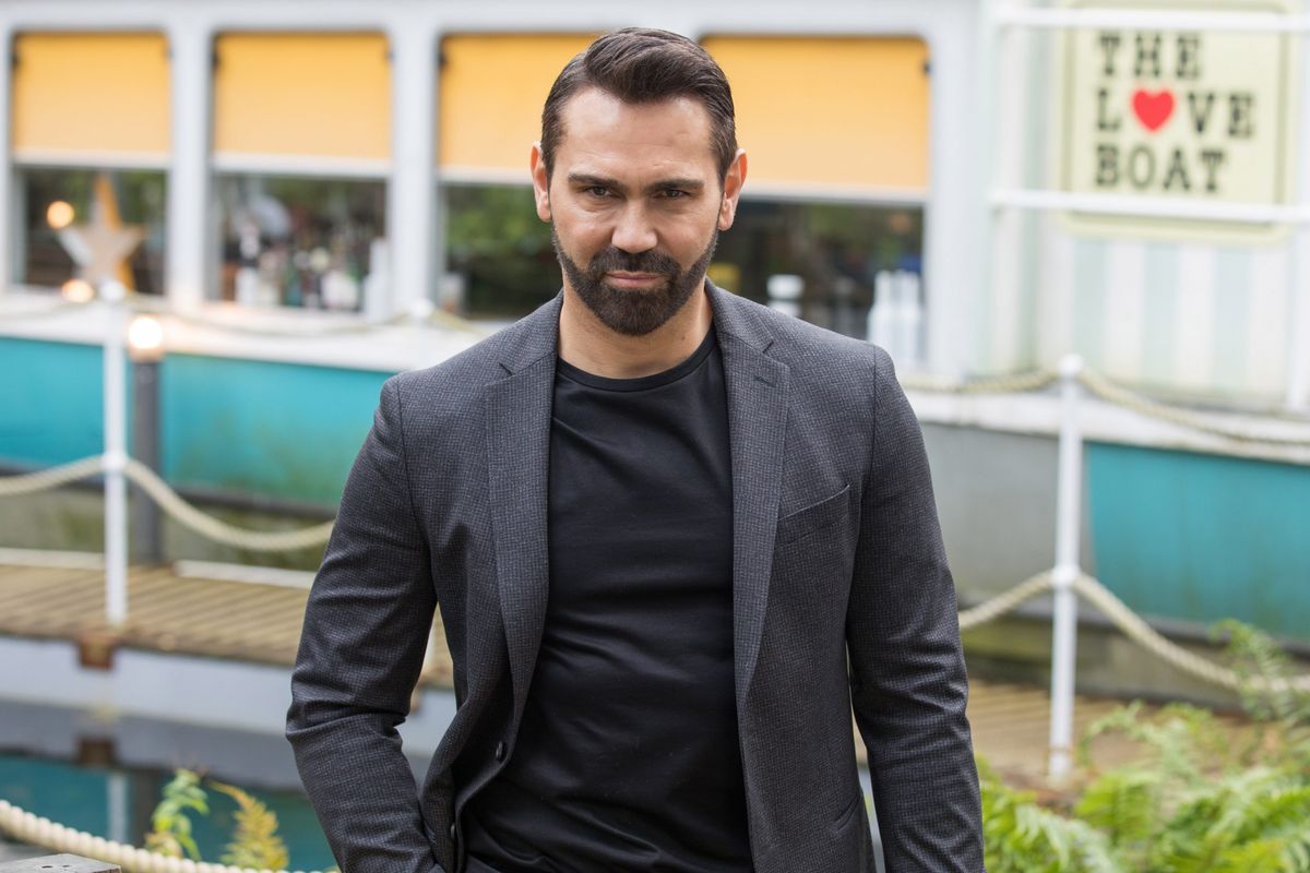 Former Brookside, Corrie and Emmerdale star Robert Beck joins Hollyoaks ...