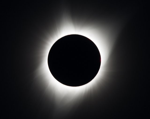 Rare Coast-to-Coast Total Solar Eclipse Thrills Millions Across U.S ...