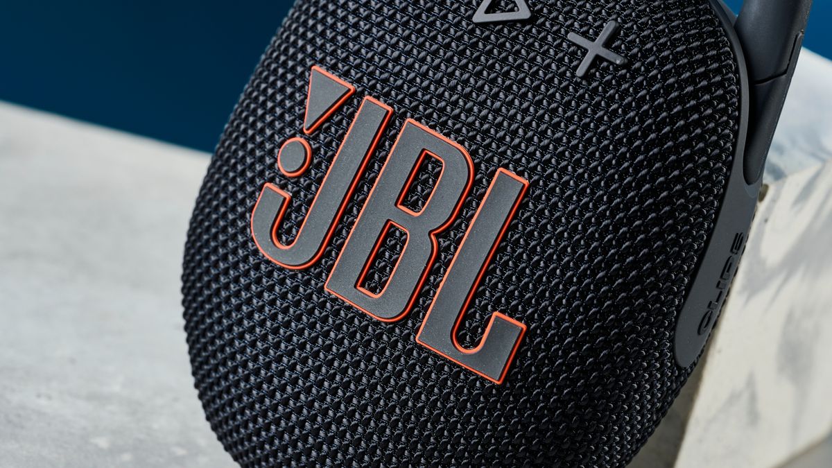 JBL Clip 5 review | Tom's Guide
