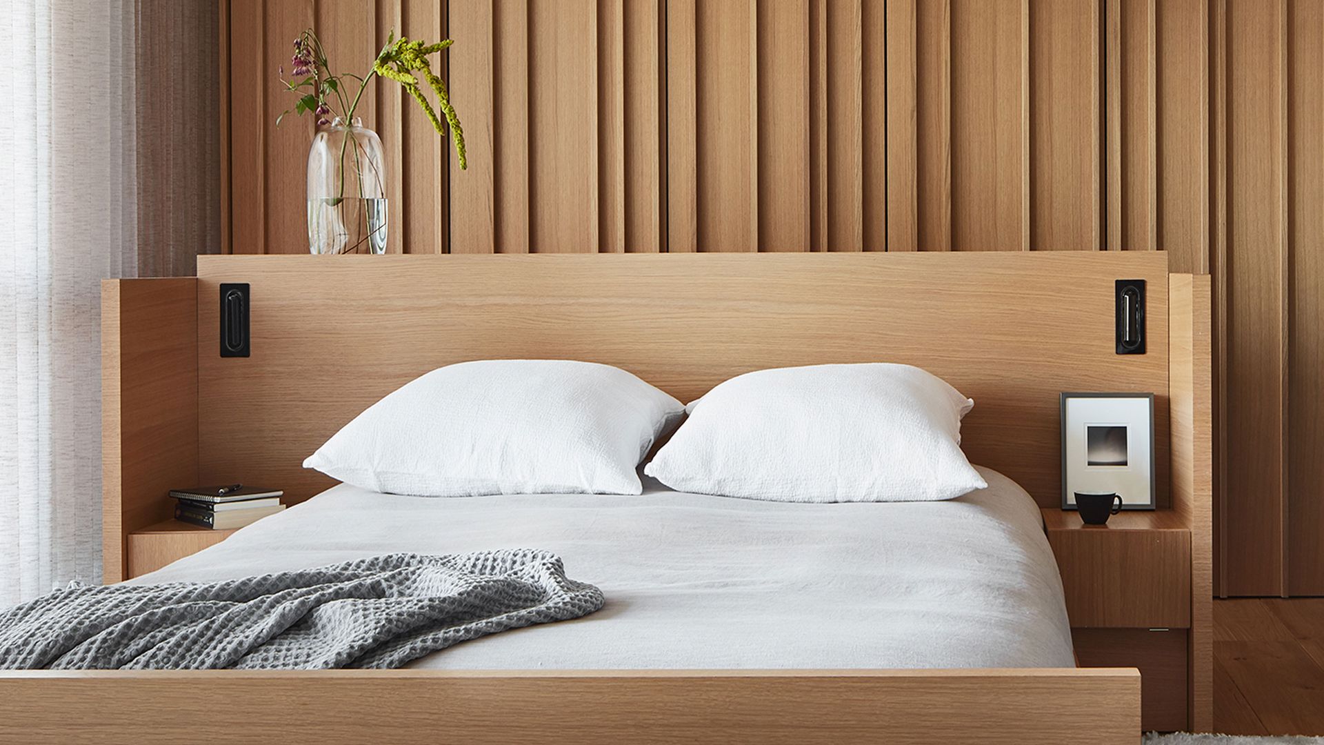 These Reading Lamps Tuck Away When You're Not Using Them