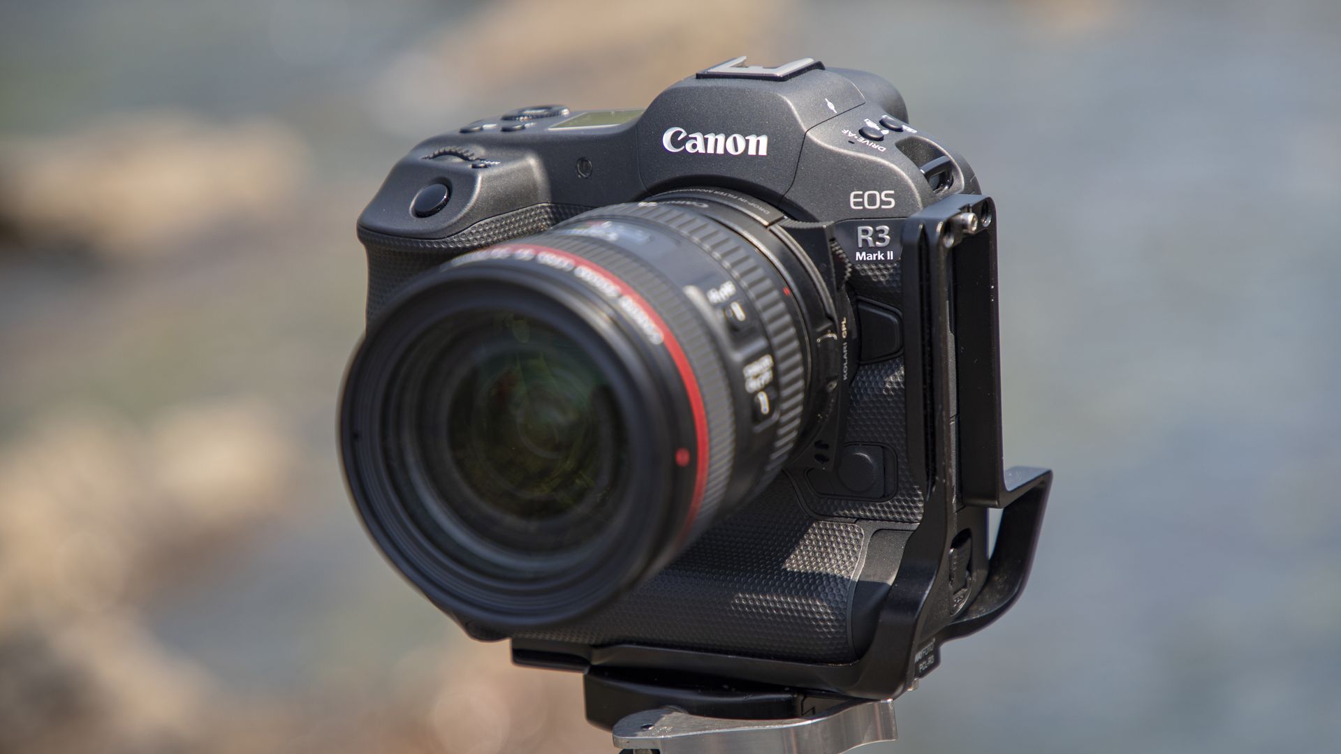 Are we about to see a NEW Canon EOS R3 Mark II that will beat all the ...