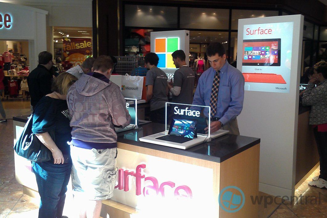 People lining up in the US for the Microsoft Surface | Windows Central