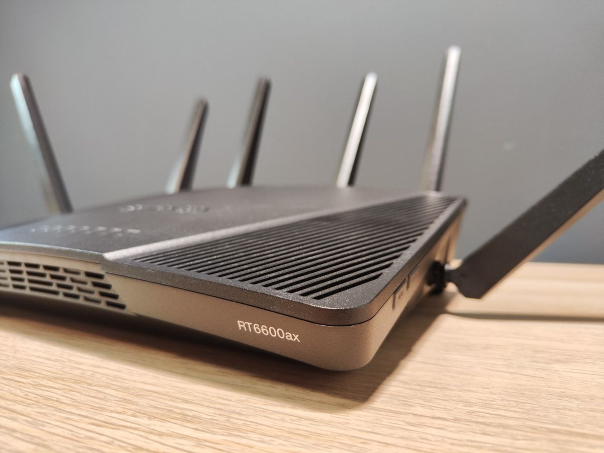 Synology RT6600ax recensione | TechRadar
