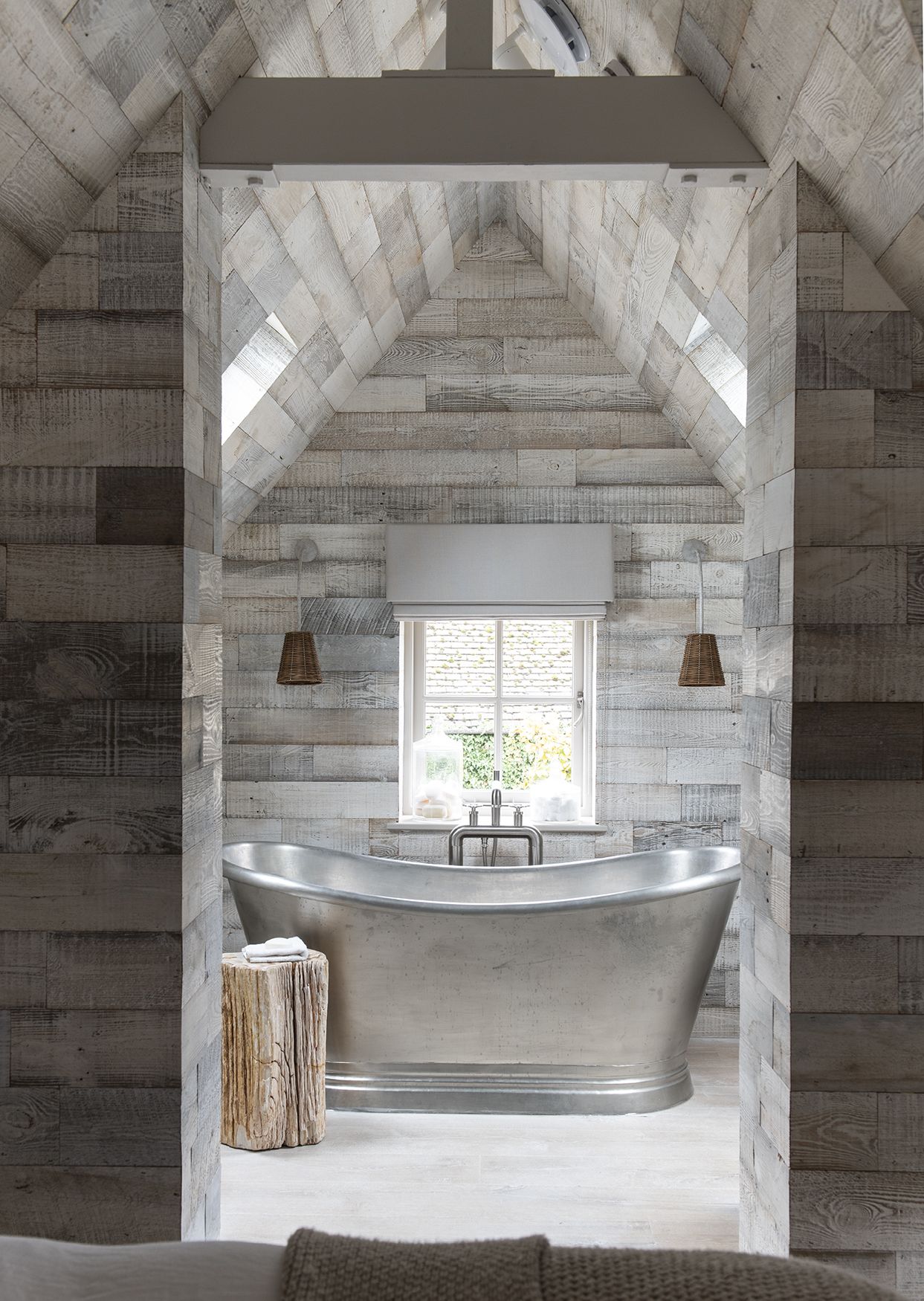 Using line in interior design – what it is and how to use it | Homes ...