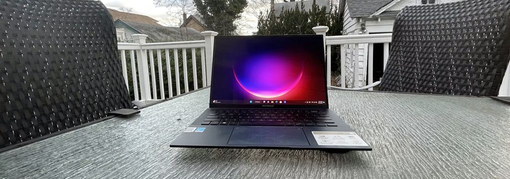 Asus Zenbook 14 (Q409ZA) OLED review — killer battery life for less ...