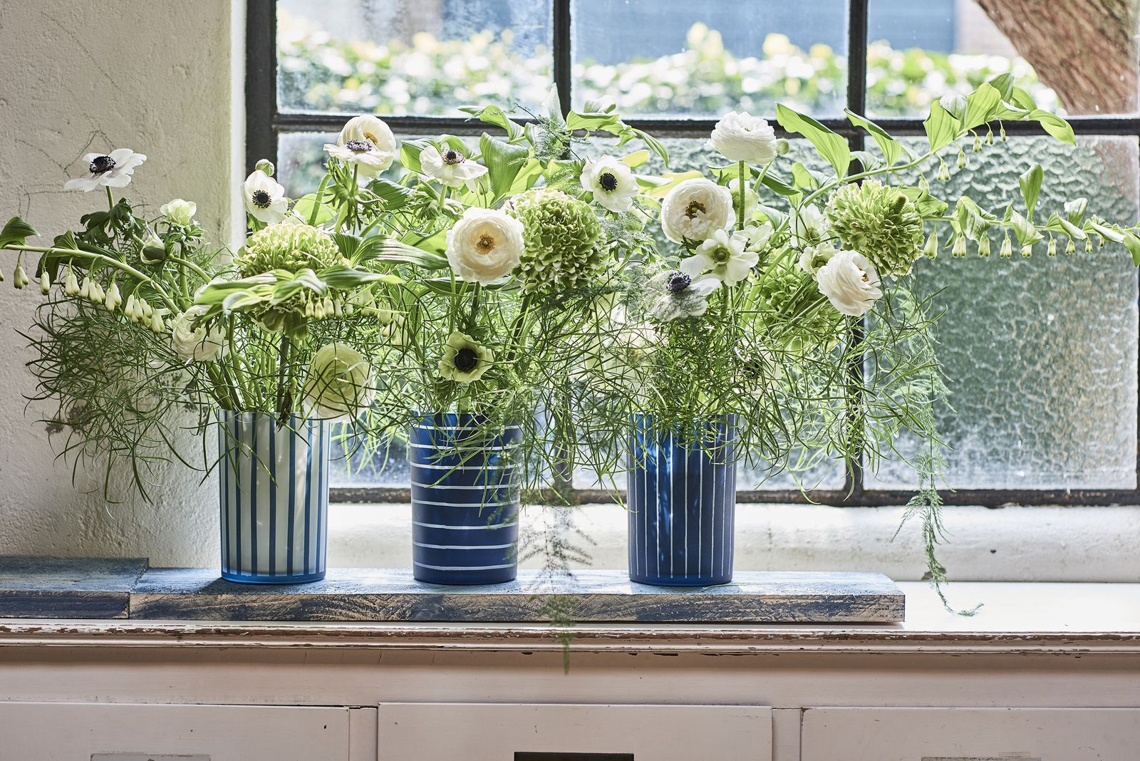 10 Ideas for Decorating with Flowers to Elevate Your Home | Livingetc