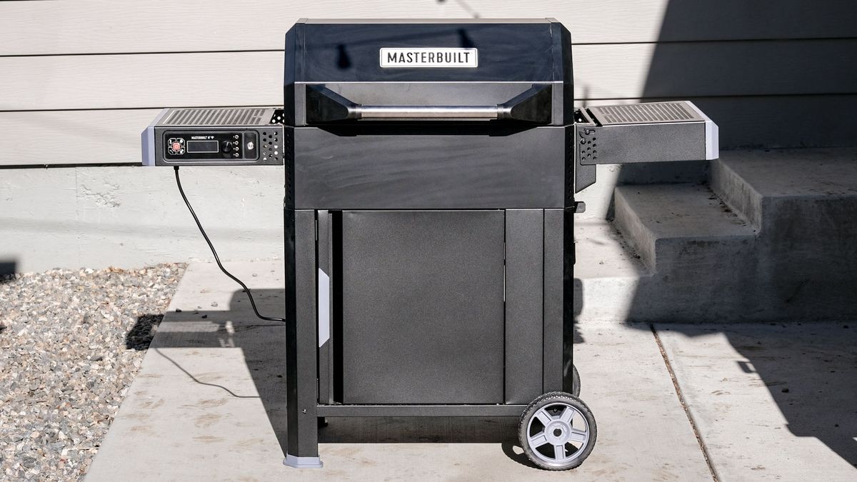 Masterbuilt AutoIgnite Series 545 Digital Charcoal Grill and Smoker ...