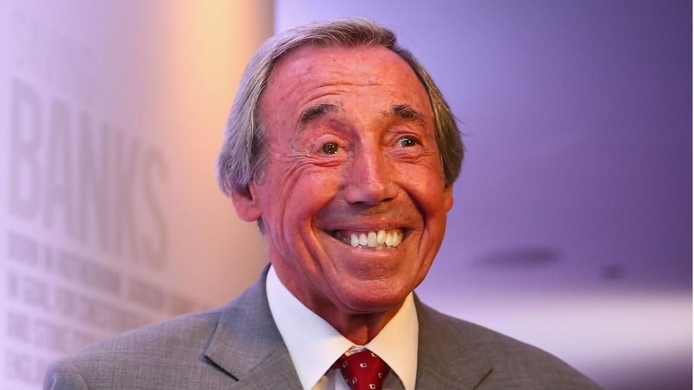 Banks to draw on career highlights in cancer fight | FourFourTwo