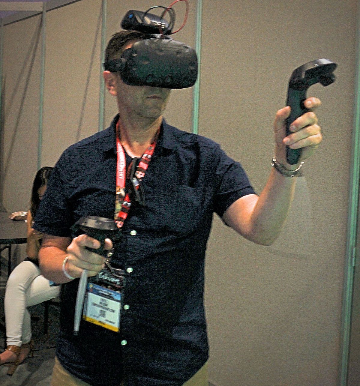 Intel Demos HTC Vive WiGig Module | Tom's Hardware