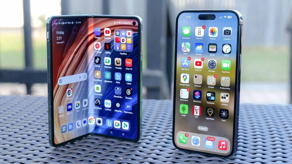 I ditched the iPhone 15 Pro for the OnePlus Open — 5 things I ...