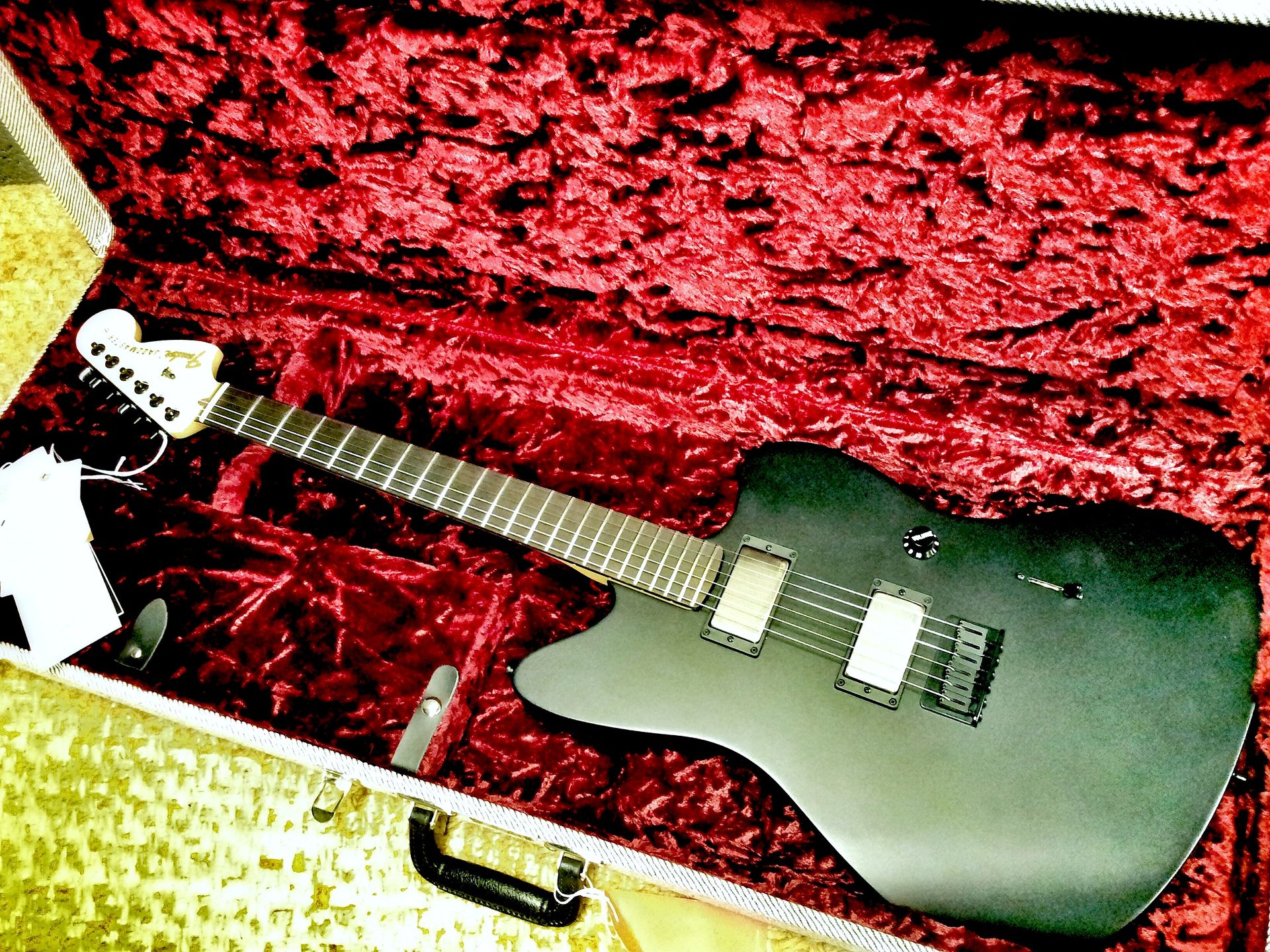 In pictures: Fender Jim Root Jazzmaster unboxed | MusicRadar