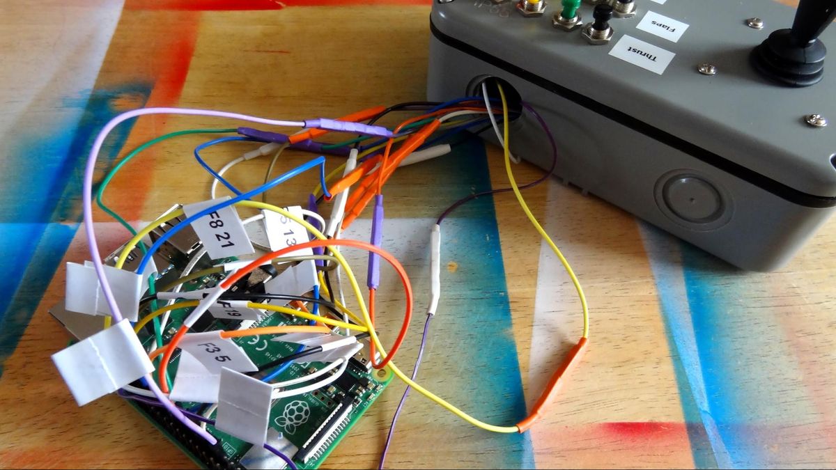 How to Build a Retro Flight Sim Controller With Raspberry Pi | Tom's Hardware