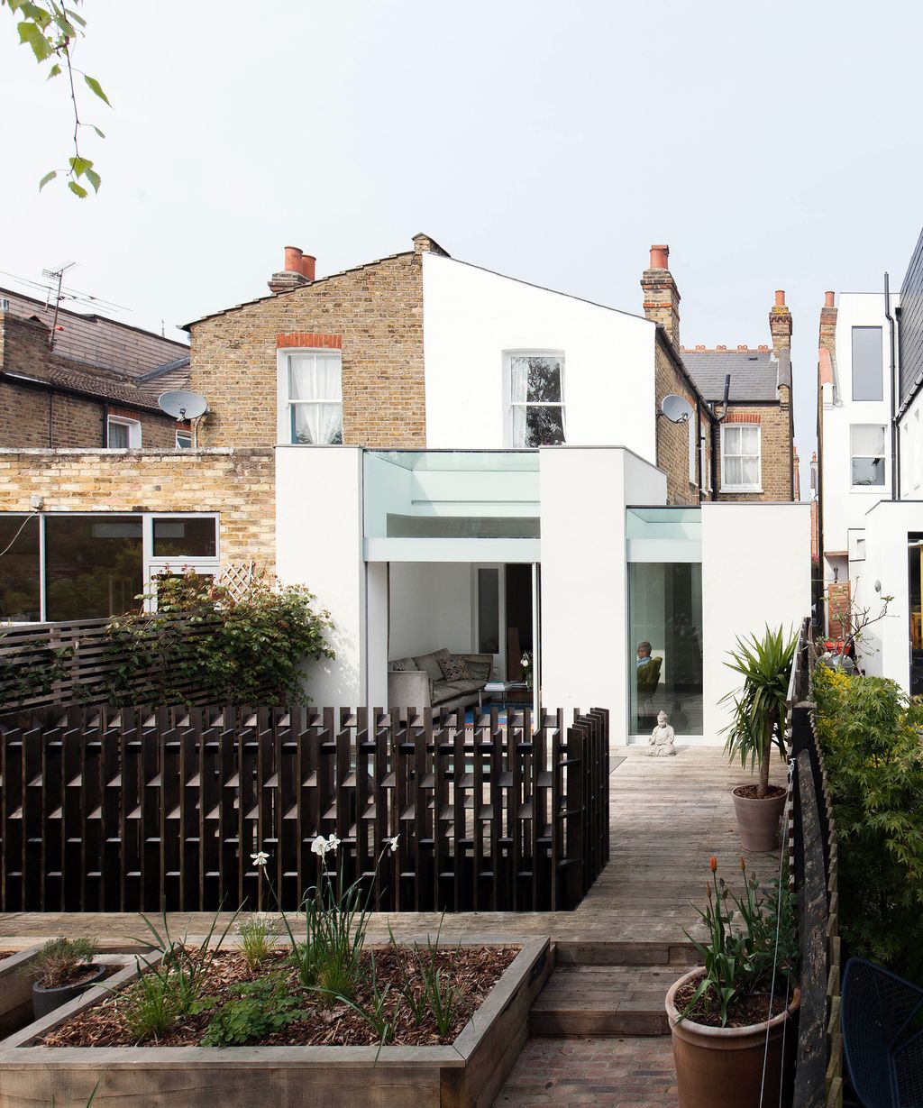 10 wrap around extension ideas to expand your home | Homebuilding